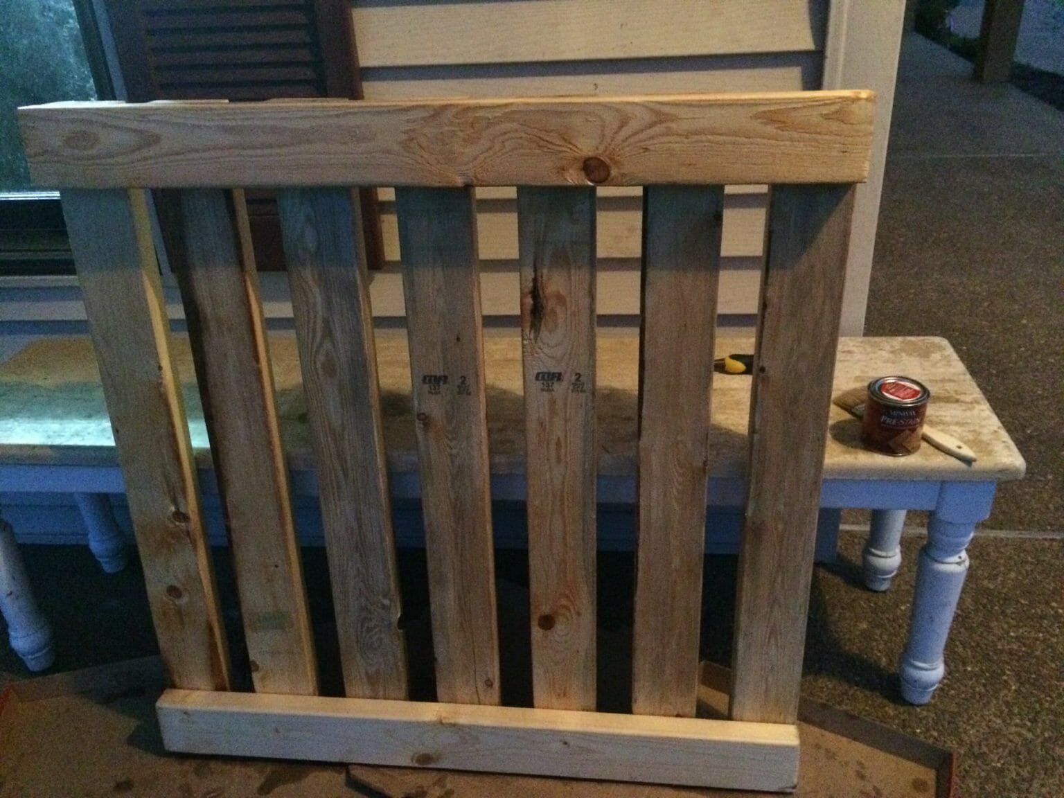 How to Build a DIY Baby Gate: Rustic Farmhouse Style - Mama on the ...