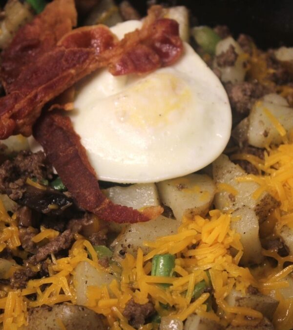 Skillet Last Minute Dinner Hash Recipe - Mama on the Homestead