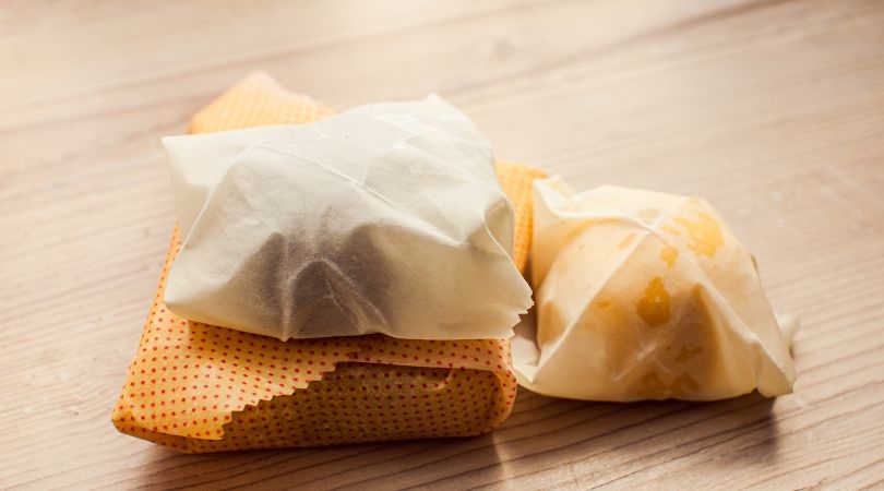 How to Make Homemade Beeswax Wraps - Mama on the Homestead