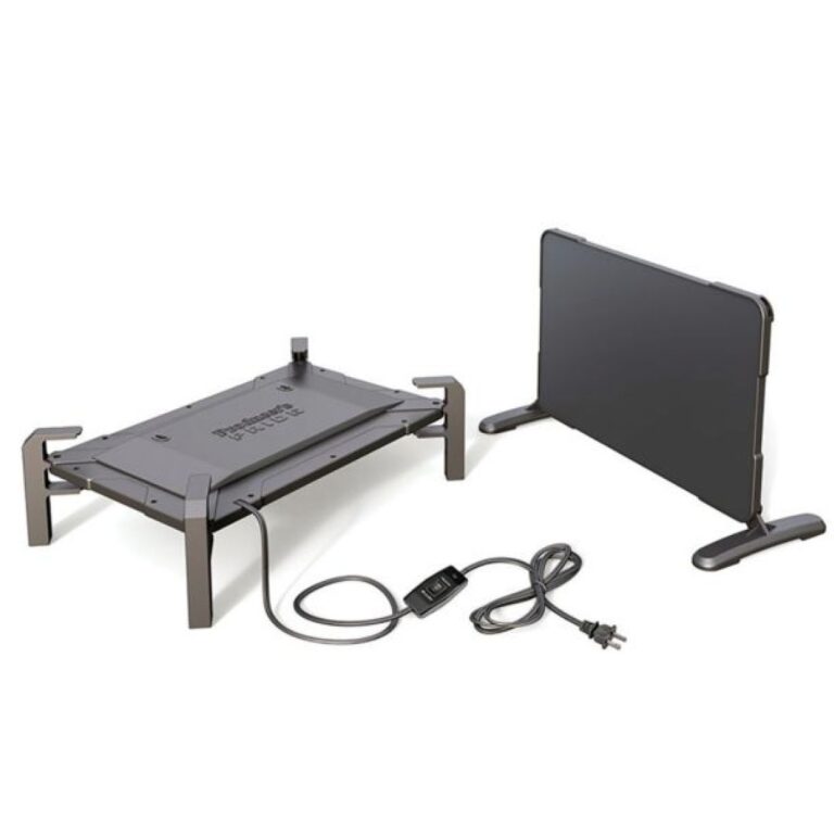 Using Heat Plates for Chickens | Brooder & Coop - Mama on the Homestead